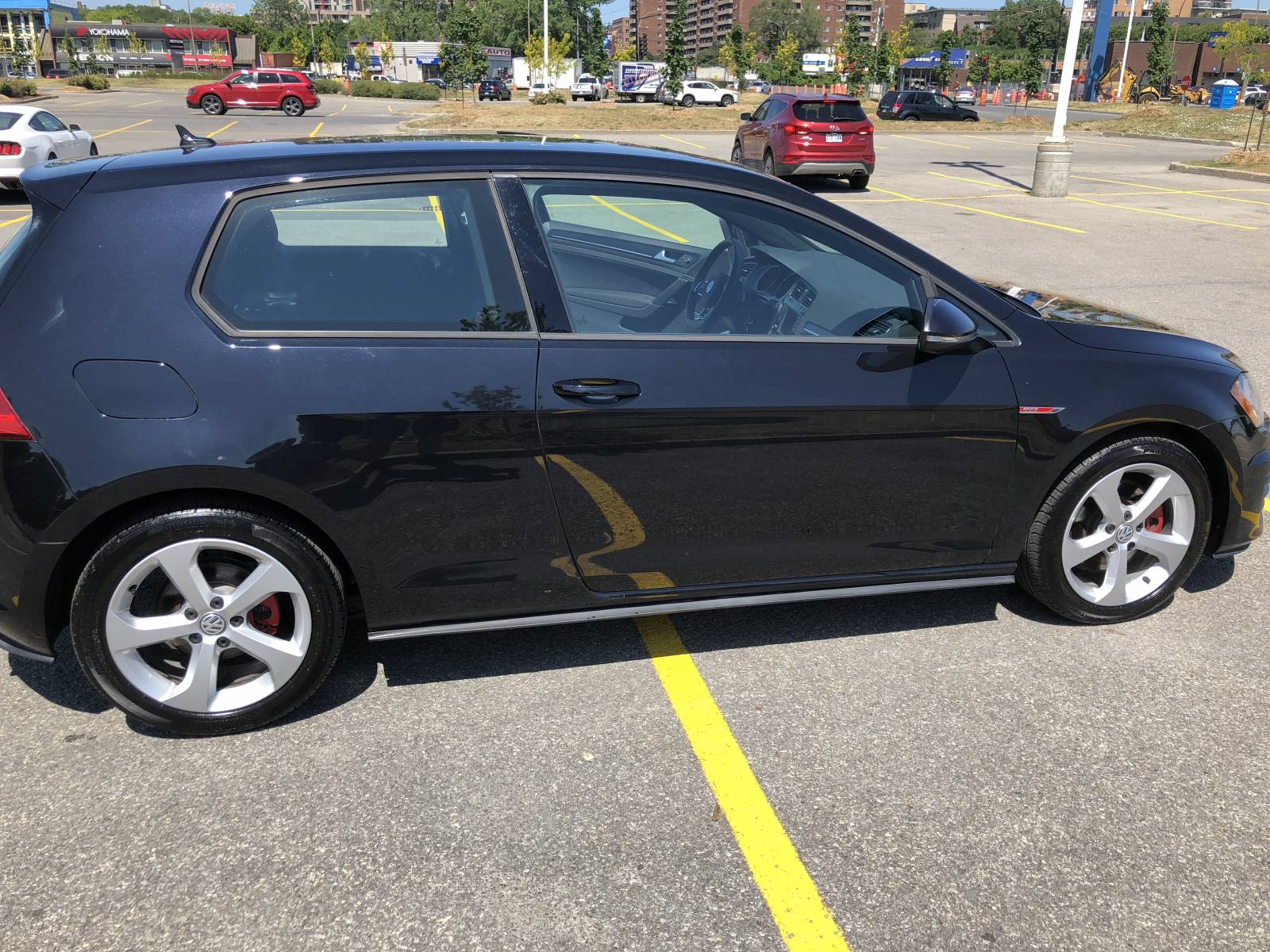 Volkswagen Lease Takeover in Montreal, QC: 2017 Volkswagen GTI 2.0T ...