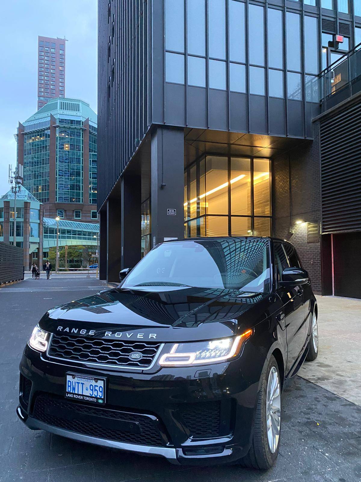 Land Rover Lease Takeover in Toronto, ON: 2019 Land Rover HSE Sport 4D ...