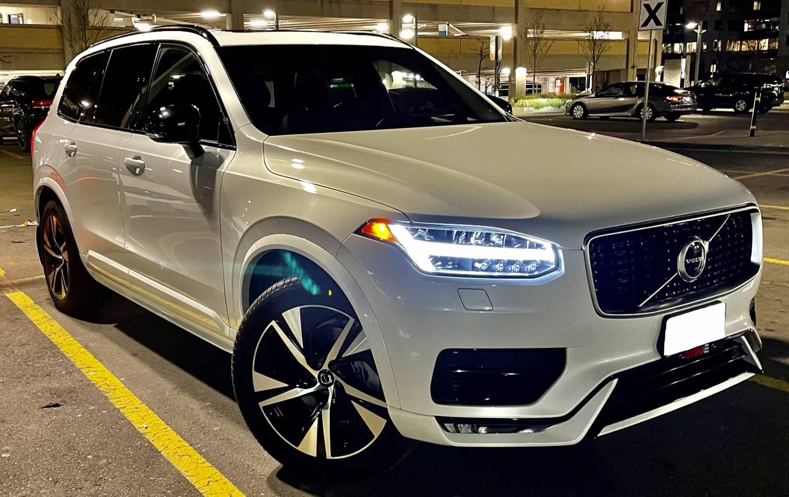Volvo Lease Takeover in Mississauga, ON: 2020 Volvo R-design Automatic ...